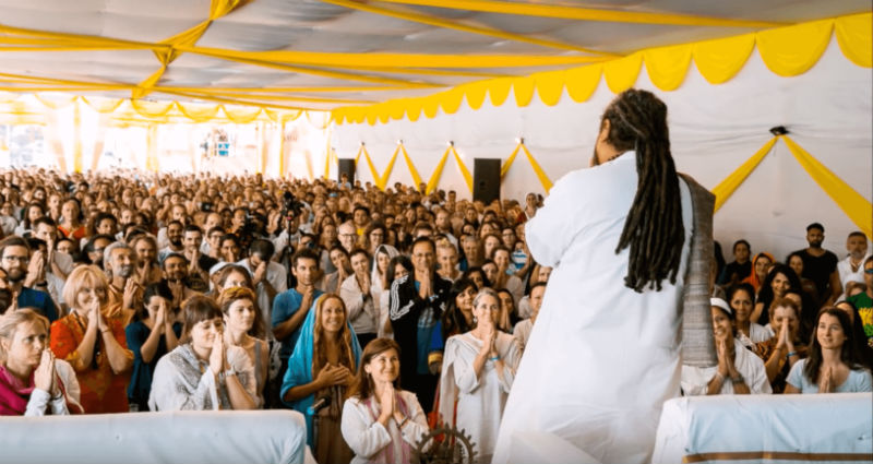 Inside the Mooji cult – Be Scofield | BHARATA BHARATI